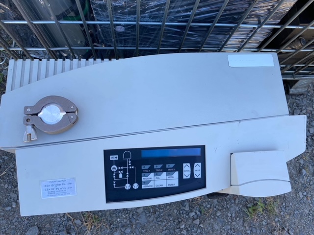 lnficon Helium Leak Detectors UL200 中古測漏儀 - 博硯科技